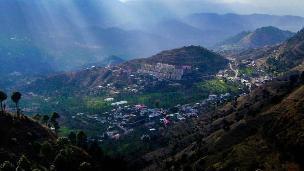 Dharampur Travel Diaries: નવા વર્ષને ઉજવો ધર્મપુરની સુંદર વાદીઓમાં ...