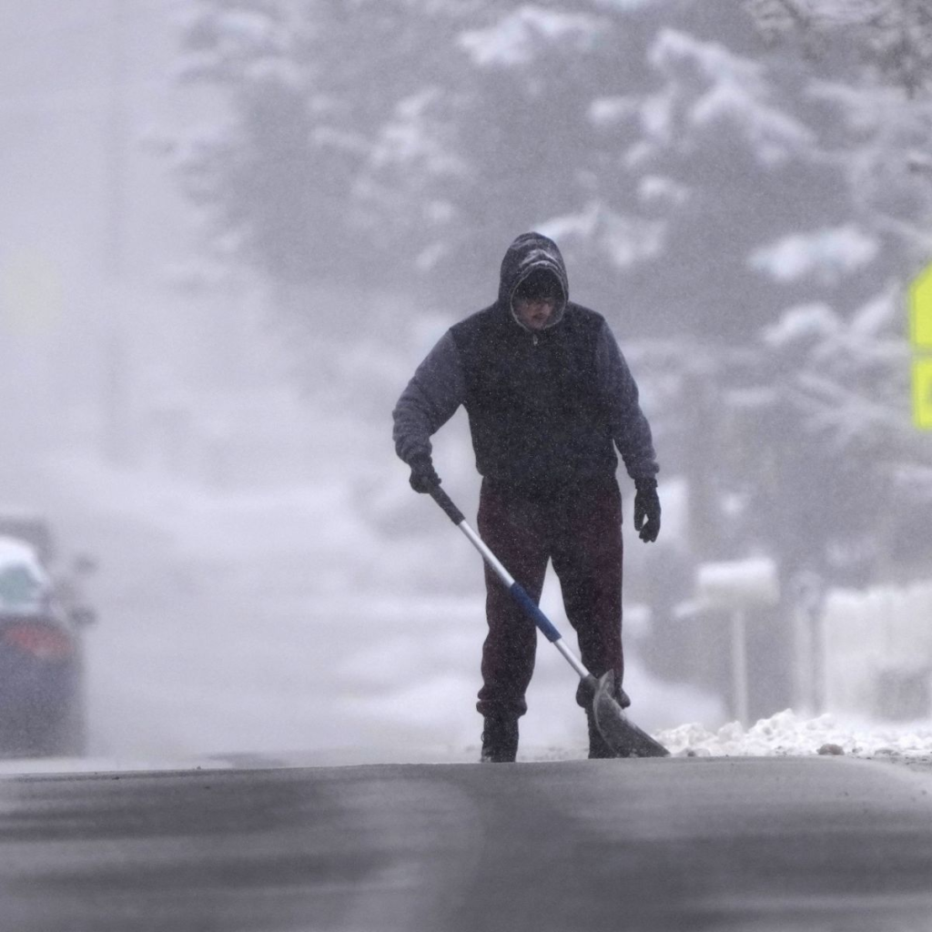 Cold Wave: અમેરિકામાં સદીનું સૌથી ભયાનક બરફનું તોફાન, 60ના મોત; જાપાન ...