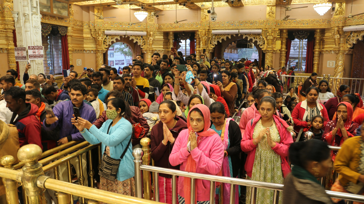 Hanumanji Mandir Salangpur: કષ્ટભંજન દેવ હનુમાનજીને રમકડાંનો શણગાર ...