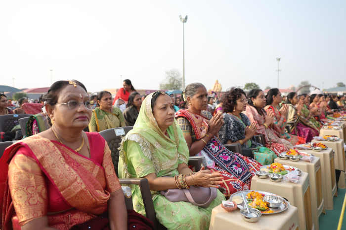 Pramukh Swami Maharaj Shatabdi Mahotsav 2022 પુત્રએ દીક્ષા લીધા પછી જુઓ ...