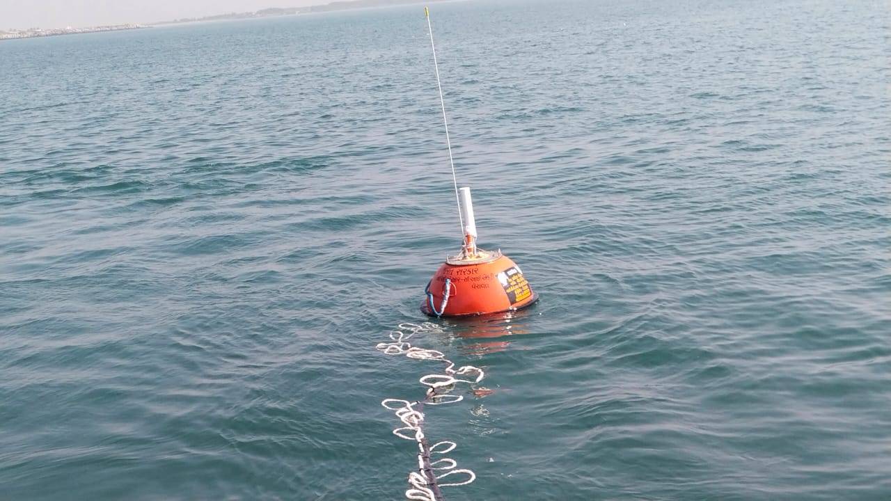 સોમનાથના દરિયામાં વેવ રાઈડર બૉય ઓબ્ઝર્વેશન સિસ્ટમ મુકાઈ, સમુદ્રની ...