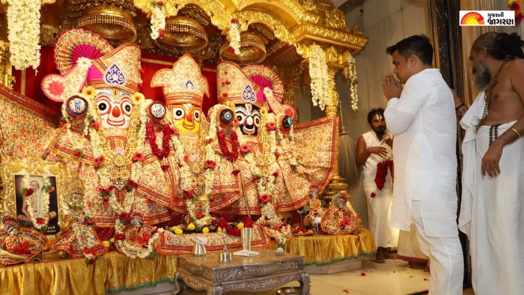 અખાત્રીજના દિવસે હર્ષ સંઘવીએ નવનિર્મિત રથનું પૂજન કર્યું, વિશેષ પૂજામાં ...