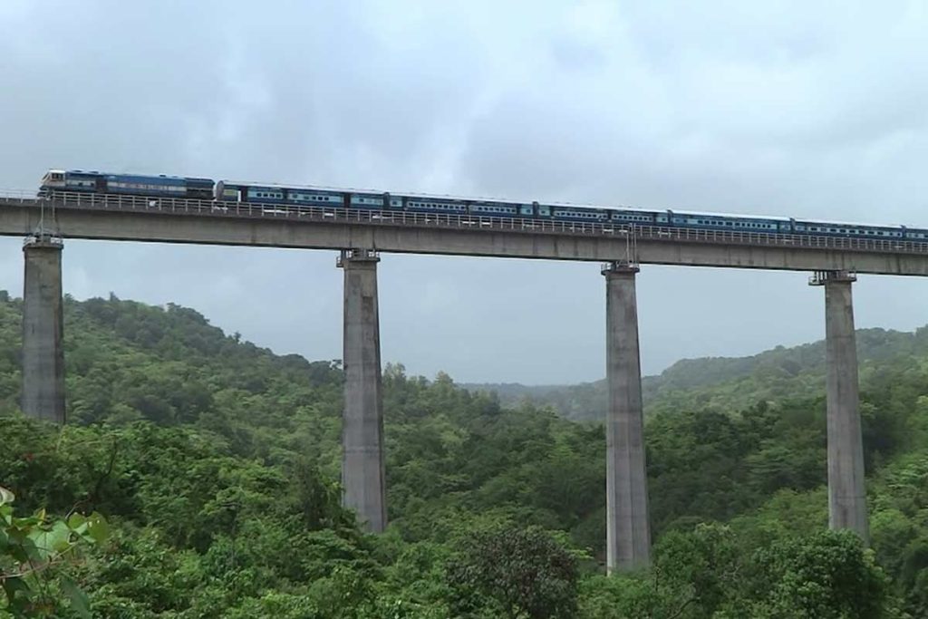 Rail Bridge: ભારતના આ ફેમસ રેલવે બ્રિજ પરથી જોવા મળે છે સુંદર નજારો ...