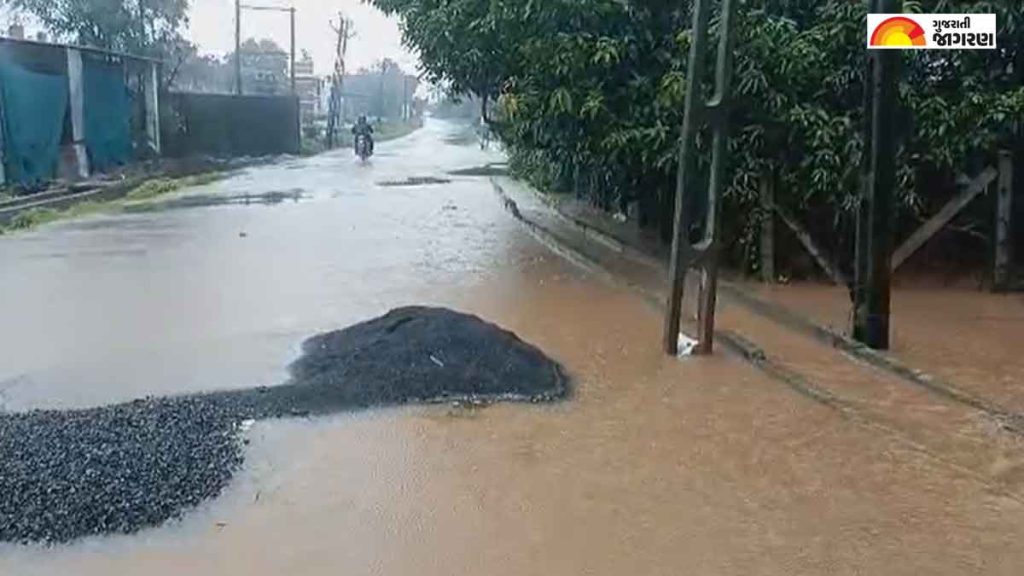 Gujarat Monsoon 2023 આવતીકાલે બનાસકાંઠા સુરત રાજકોટ અને કચ્છમાં ભારે