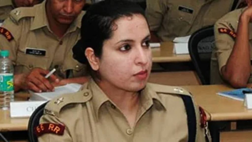 બંદૂકોના ડર વચ્ચે વીતાવ્યું બાળપણ, પછી આવી રીતે બન્યા કાશ્મીરના પ્રથમ ...