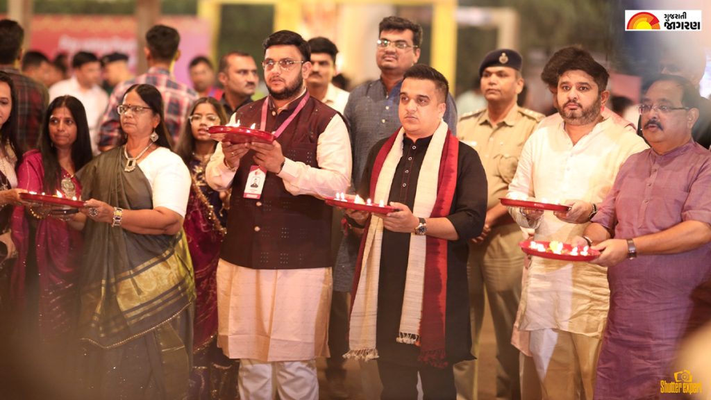 Heritage Garba Ahmedabad: કર્મ ગ્રુપ દ્વારા આયોજીત હેરિટેજ ગરબામાં ...