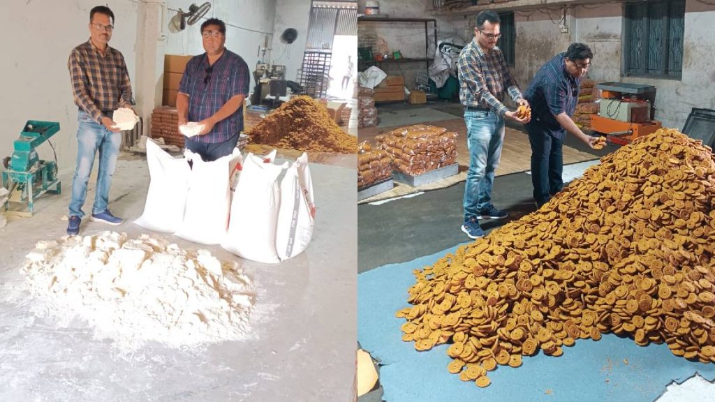 Rajkot News: હે ભગવાન…કારખાનામાં જમીન ઉપર ચકરીનો લોટ બાંધતા હતા, 1400 ...