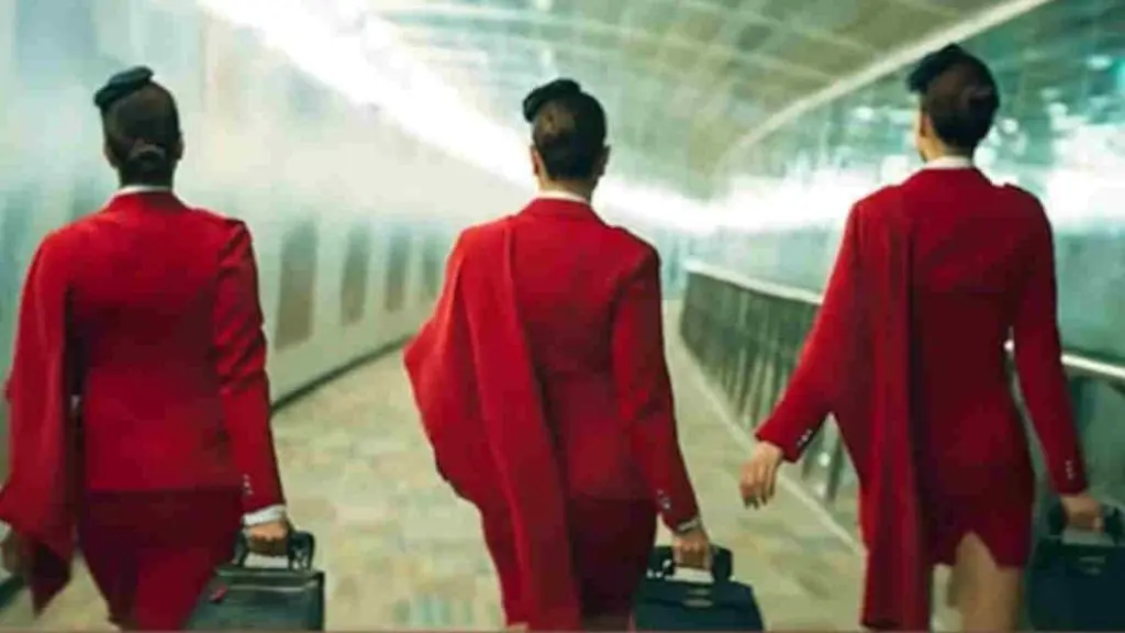 Crew Poster: આવી રહ્યું છે 'ક્રૂ'નું ટીઝર, આ એક્ટ્રેસેસ એકસાથે પહેલી ...