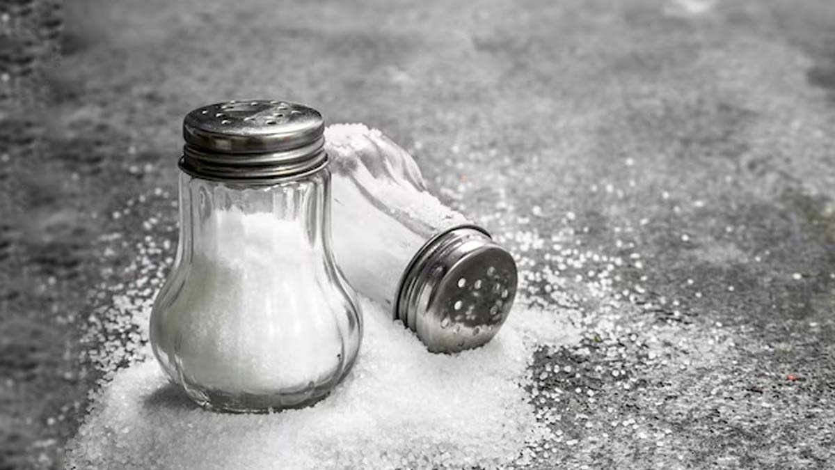 શું તમે પણ તમારા ભોજનની ઉપર મીઠું છાંટો છો? ગેરફાયદા જાણો- Do you also ...