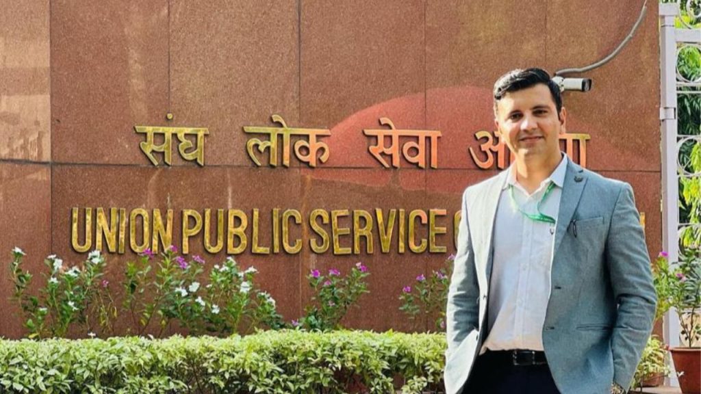 35 પરીક્ષાઓમાં સતત ફેલ થવા છતાં હિંમત ના હાર્યા, દ્રઢ નિશ્ચયથી બન્યા ...