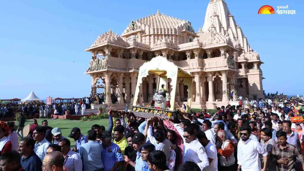 Veraval News: સોમનાથ મહાદેવના સાનિધ્યમાં મહાશિવરાત્રીની ઉજવણી, વિશાળ ...