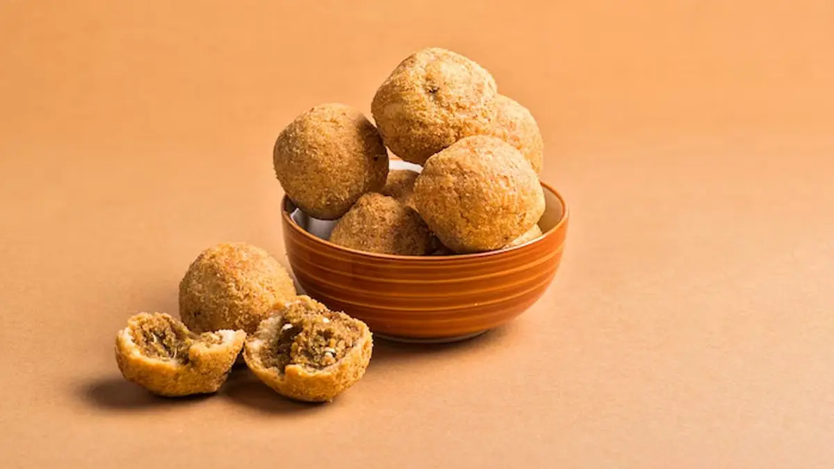 Dry Fruit Kachori Recipe: જામનગરની ફેમસ ડ્રાયફ્રુટ કચોરી બનાવો ઘરે ...