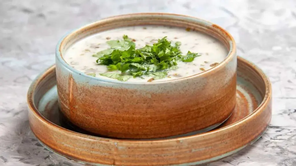 Raita Recipe: ઉનાળામાં આ રીતે બનાવો સ્વાદિષ્ટ રાયતું, આ સ્પેશ્યિલ ...