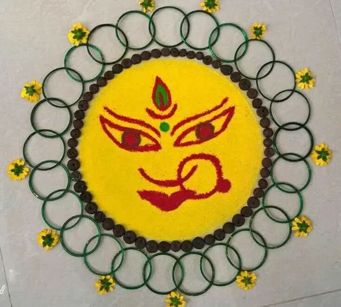 Navratri Rangoli Designs: નવરાત્રીના ખાસ અવસરે જૂની બંગડીઓ અને બોટલ ...