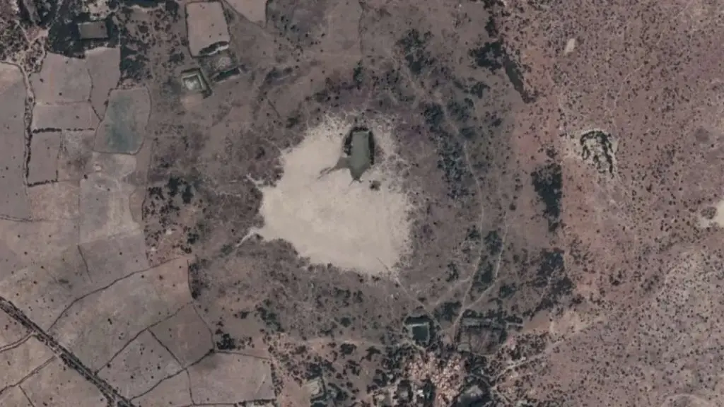 Gujarat Lona Crater: NASAએ શેર કરી ગુજરાતની લૂના ક્રેટરની અદ્ભુત તસવીર ...