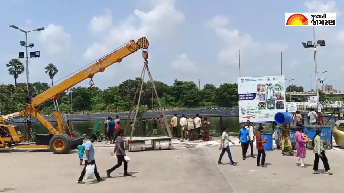 Vadodara News: વડોદરામાં પહેલીવાર ગણેશ વિસર્જન વખતે કુત્રિમ તળાવ પર વન ...