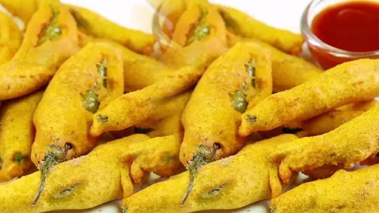 Chilli Pakora Recipe: આ રીતે બનાવેલા મરચાની પટ્ટીના ભજીયા તીખા નહીં ...