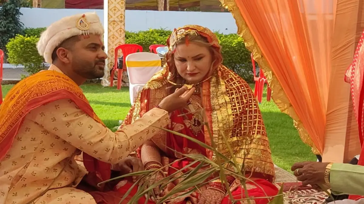 Indian Groom And Foreign Bride: દેશી વરરાજા અને વિદેશી દુલ્હન;પોલેન્ડની ...