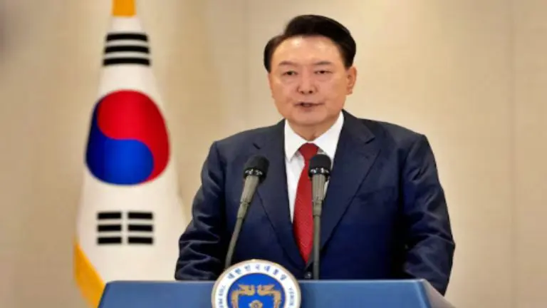 South Korea: દક્ષિણ કોરિયાના રાષ્ટ્રપતિ યૂન સુક યેઓલની ધરપકડ, જાણો શું ...