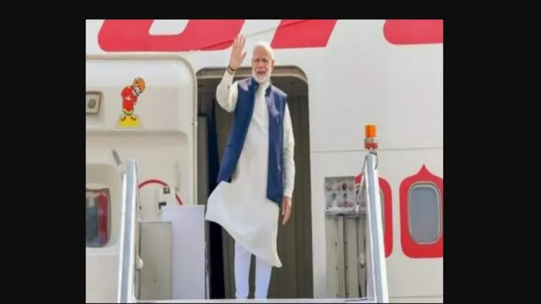 PM Modi Plane in Pakistan: ફ્રાંસ યાત્રા દરમિયાન પીએમ મોદીના વિમાને 46 ...