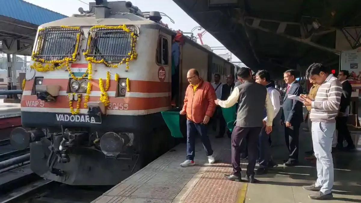 Western Railway: ભાવનગર-હરિદ્વાર એક્સપ્રેસ ટ્રેનનો શુભારંભ, જાણો ...