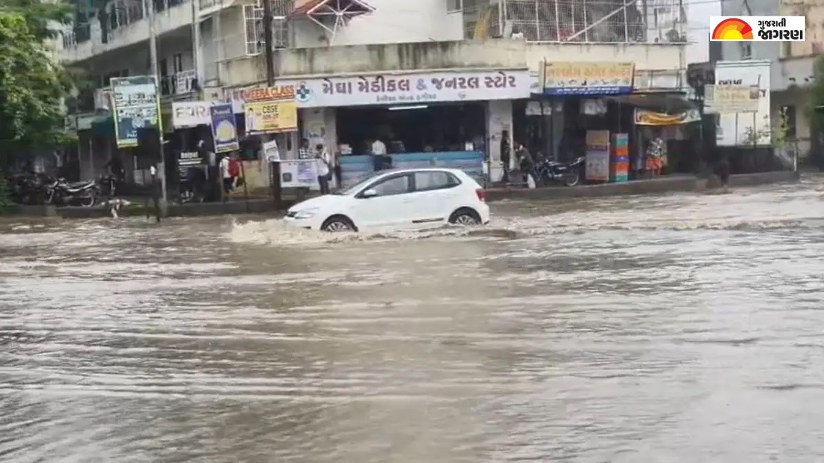 Vadodara Rain: વડોદરામાં સતત ત્રીજા દિવસે ધોધમાર માવઠું વરસ્યું, ચોમાસા ...