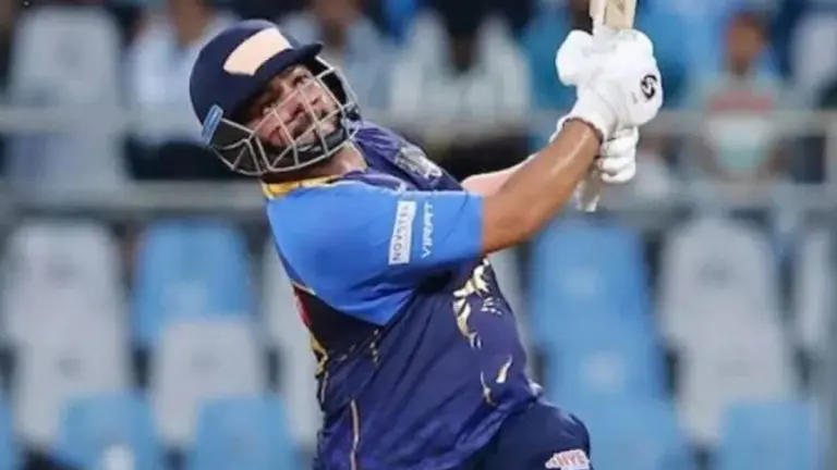 Prithvi Shaw: 12 ચોગ્ગા, 3 છગ્ગા અને 220નો સ્ટ્રાઇક રેટ... પૃથ્વી શોએ T ...