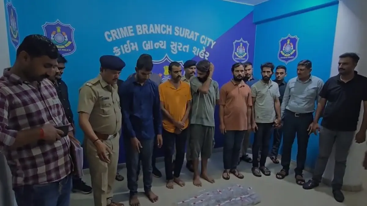 Surat News: વરાછામાં આંગડીયા પેઢીના કર્મચારી પાસેથી લૂટનો મામલો, સુરત ...