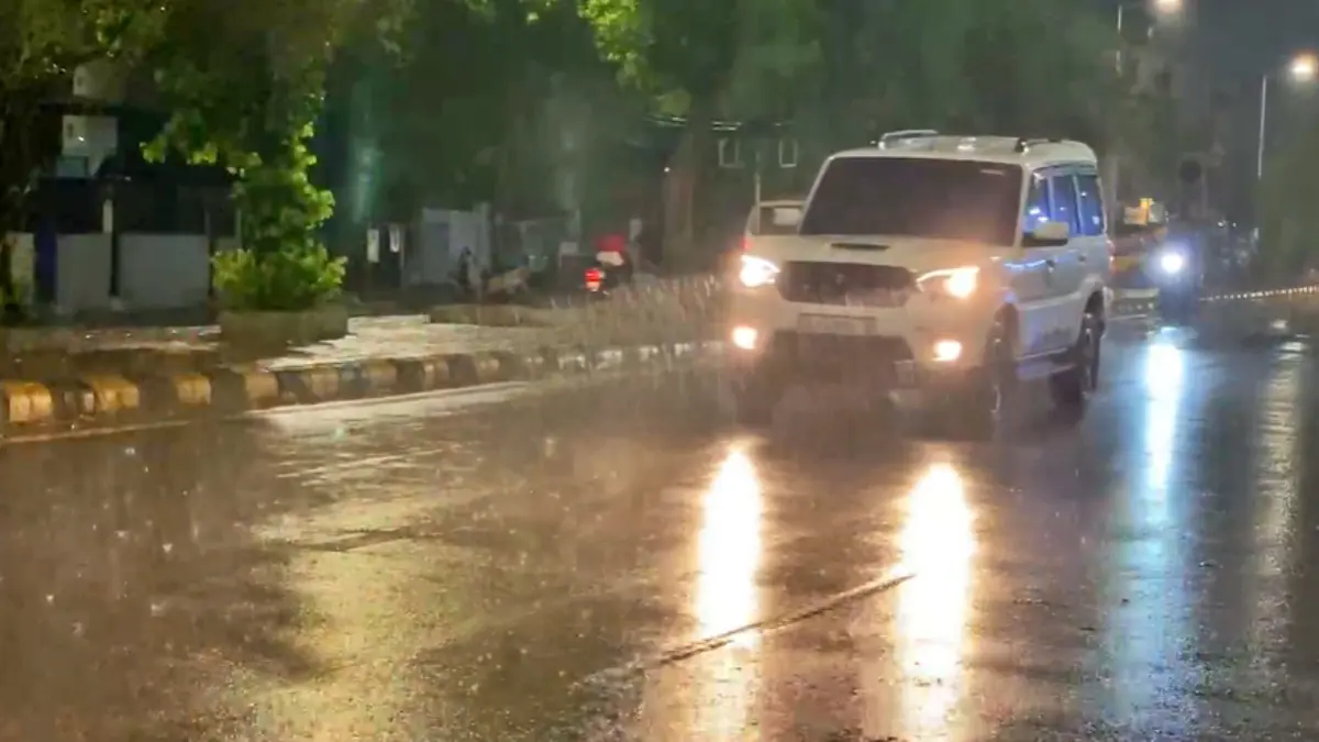 Gujarat Rain Alert: રાજ્યમાં વહેલી સવારથી વરસાદી માહોલ, દક્ષિણ અને મધ્ય ગુજરાતના જિલ્લાઓમાં ...