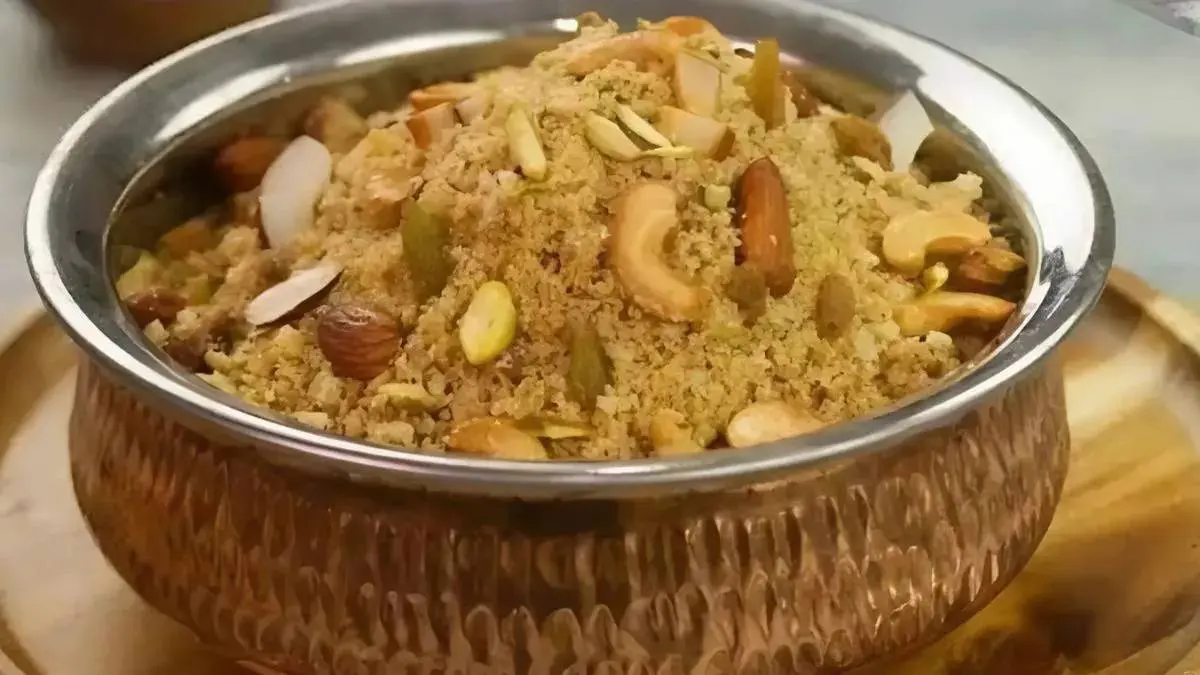 Atta Panjiri Recipe: ભગવાન શ્રીકૃષ્ણને અતિપ્રિય આટા પંજીરી, અહીં જાણો તેને બનાવવાની સરળ રીત ...