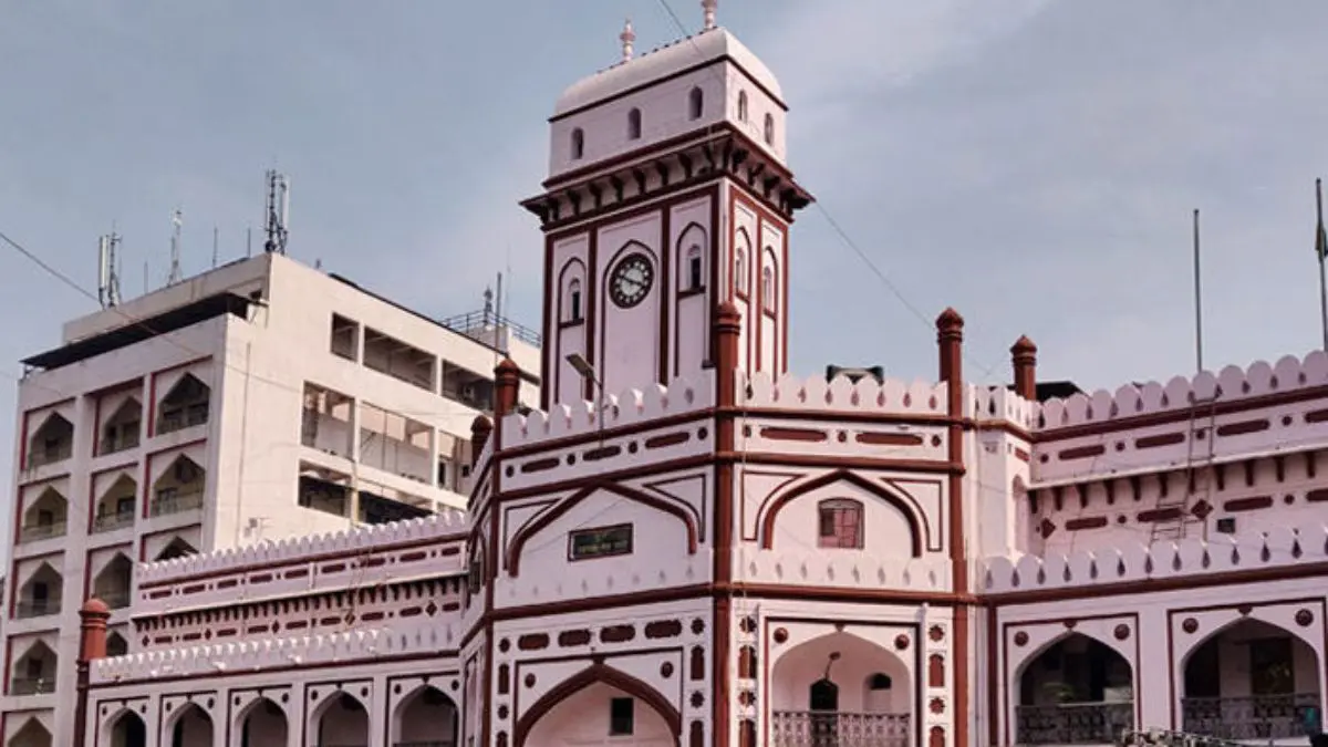 Surat: મનપામાં 2483 જગ્યા માટે અધધધ 2.25 લાખ અરજી, સૌથી વધુ ક્લાર્કમાં ...