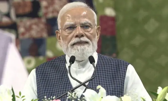 PM Modi Gujarat Visit Live: વડાપ્રધાન નરેન્દ્ર મોદીએ સભાને સંબોધતા ...